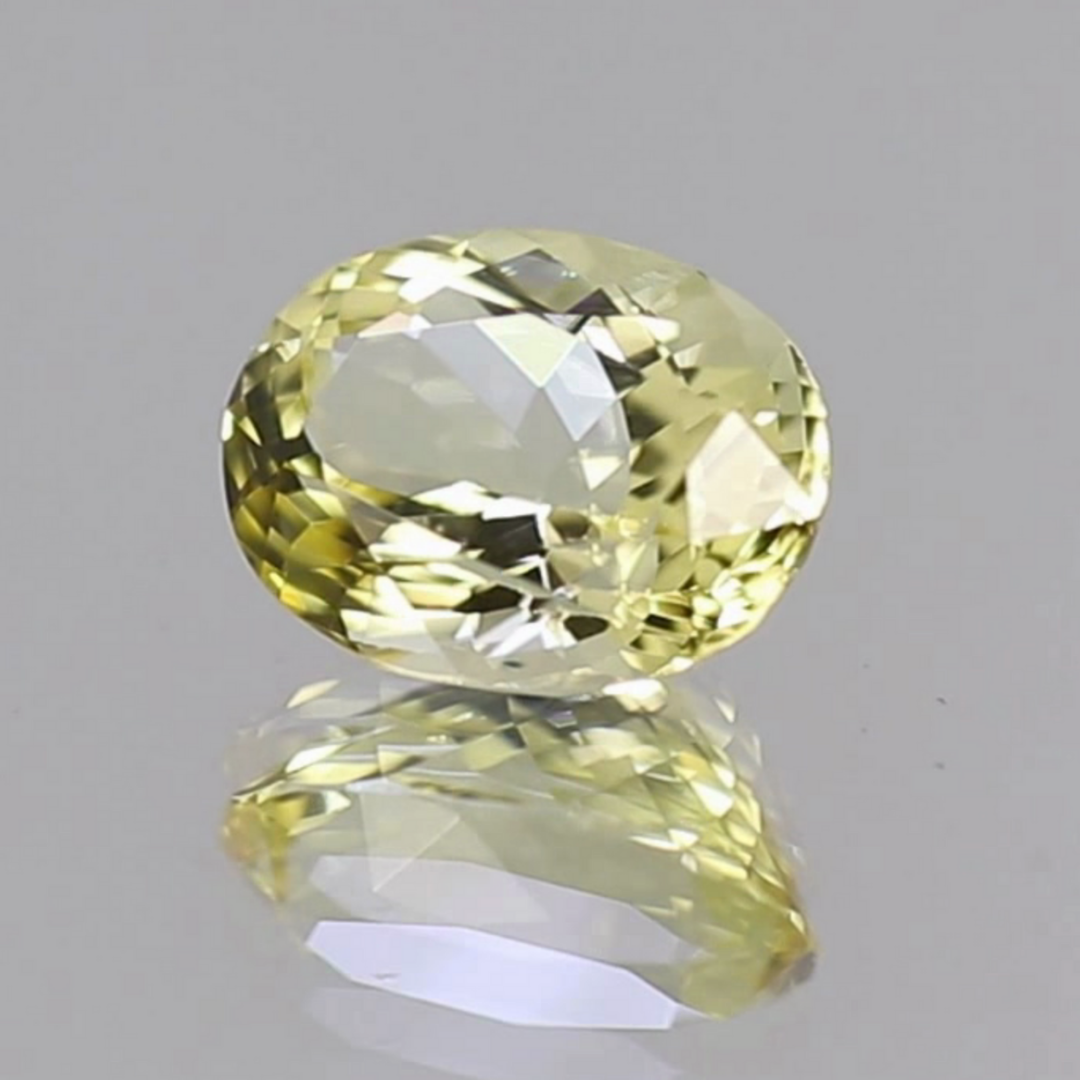 YELLOW SCAPOLITE OVAL 3.18 CARAT SCN00050 - 4